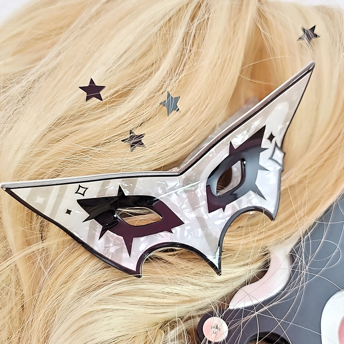 Heart Thief Claw – deadcutepins